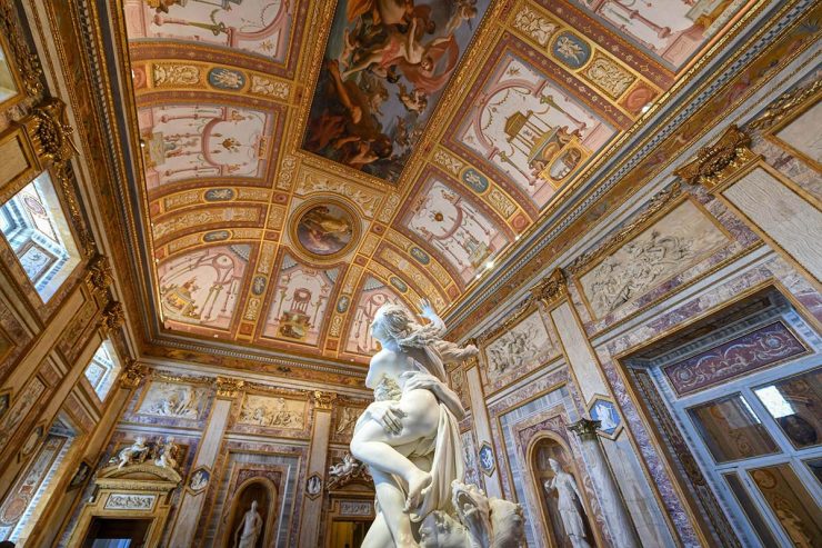 Scultura del Ratto di Proserpina alla Galleria Borghese, Roma | ArcheoRoma