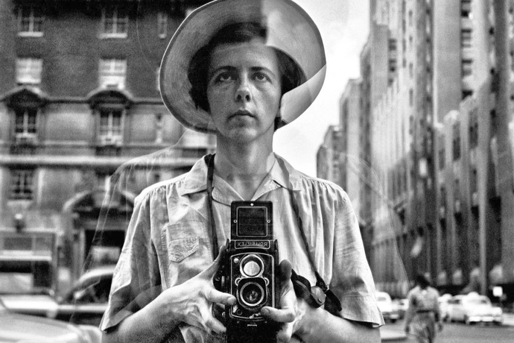 Vivian Maier, Autoritratto (dettaglio), New York, NY, 1954 | ArcheoRoma